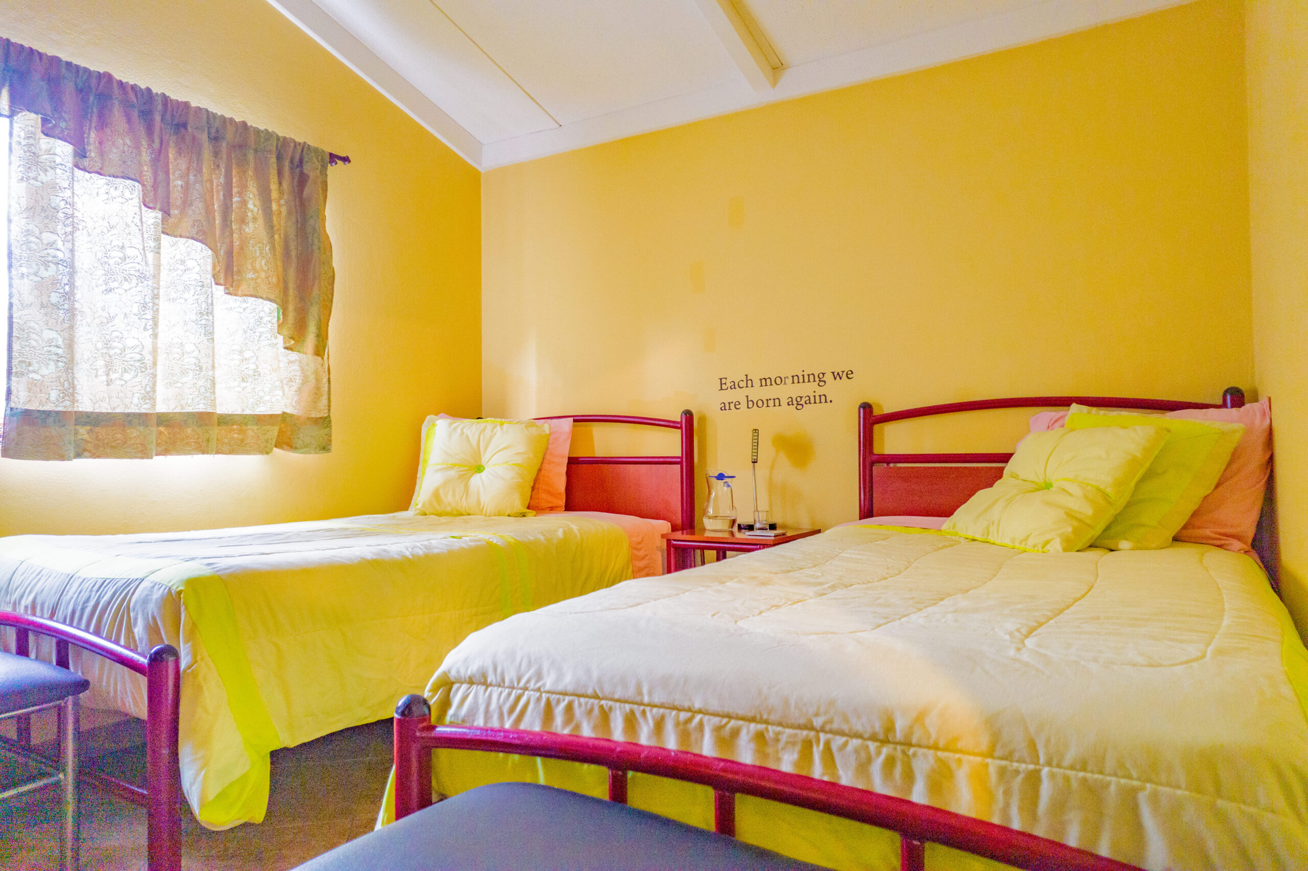 Ganesha Amethyst Room - twelvehummingbirdsretreat.com